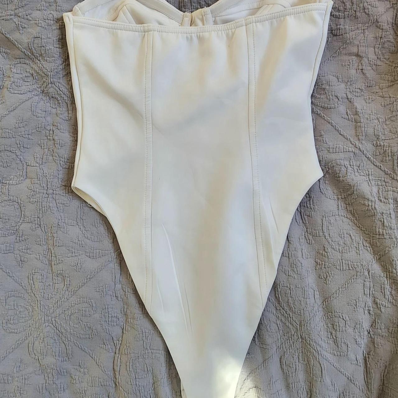 white structured princess polly body suit | Depop