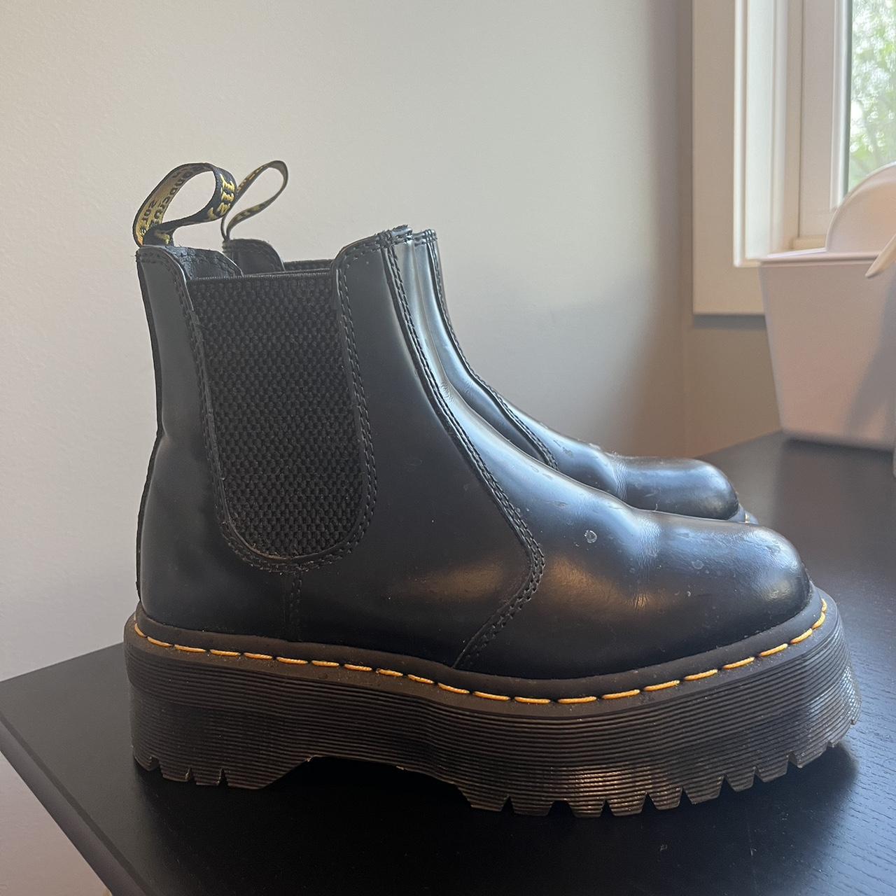 size 6 platform chelsea doc martens, lightly worn - Depop