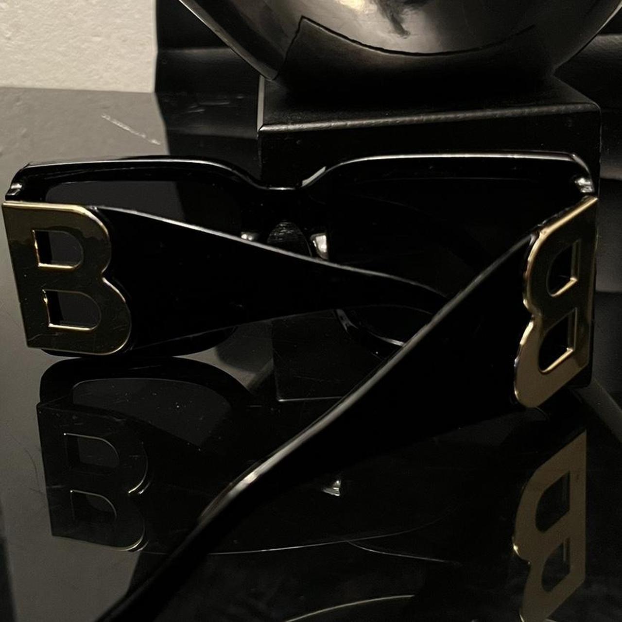 Burberry sunglasses in great condition 🙏🏻 - Depop