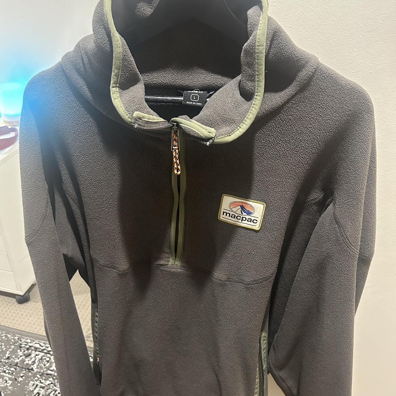 Macpac fleece - Depop