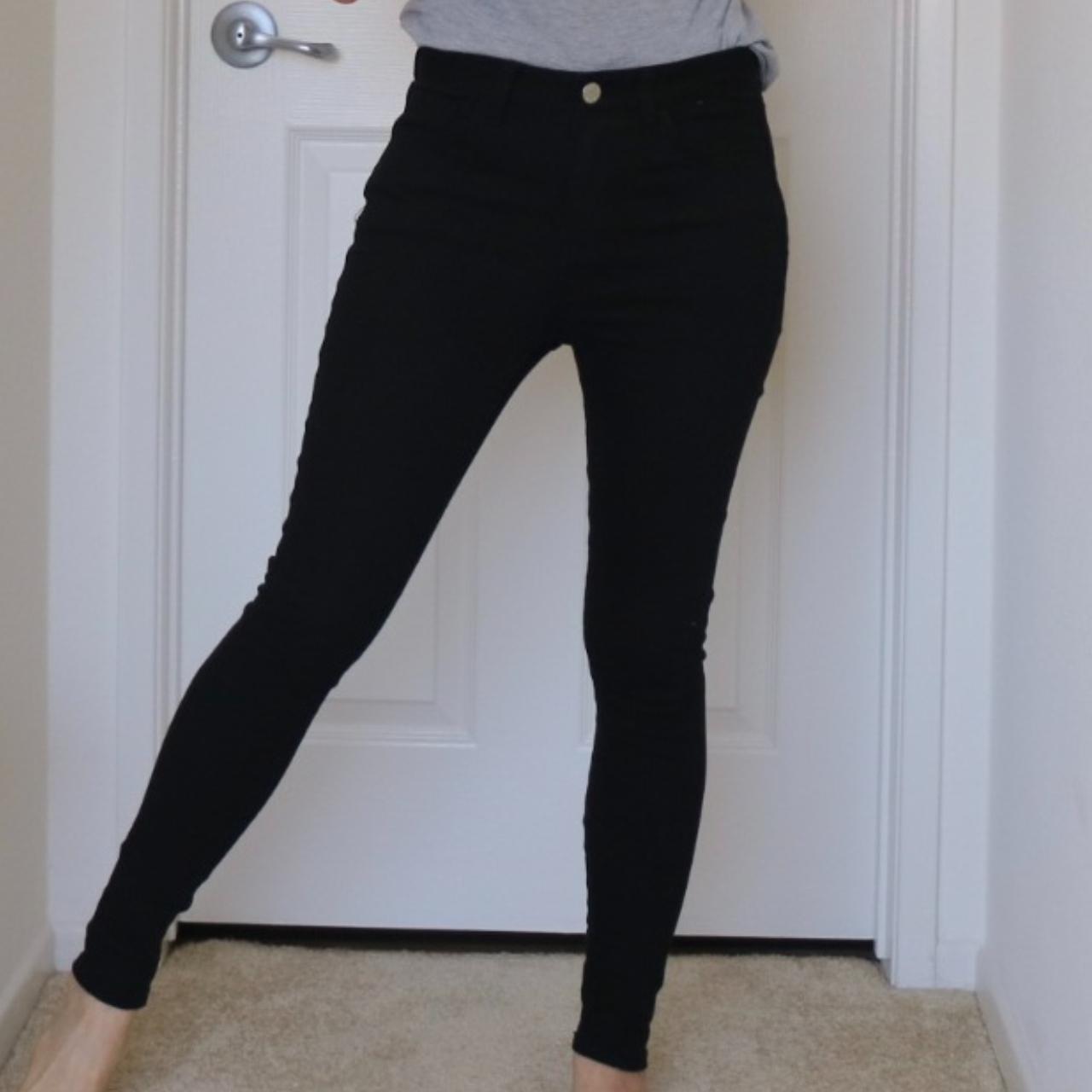 Korean brand "Chuu"'s signature "-5kg" skinny jeans... - Depop