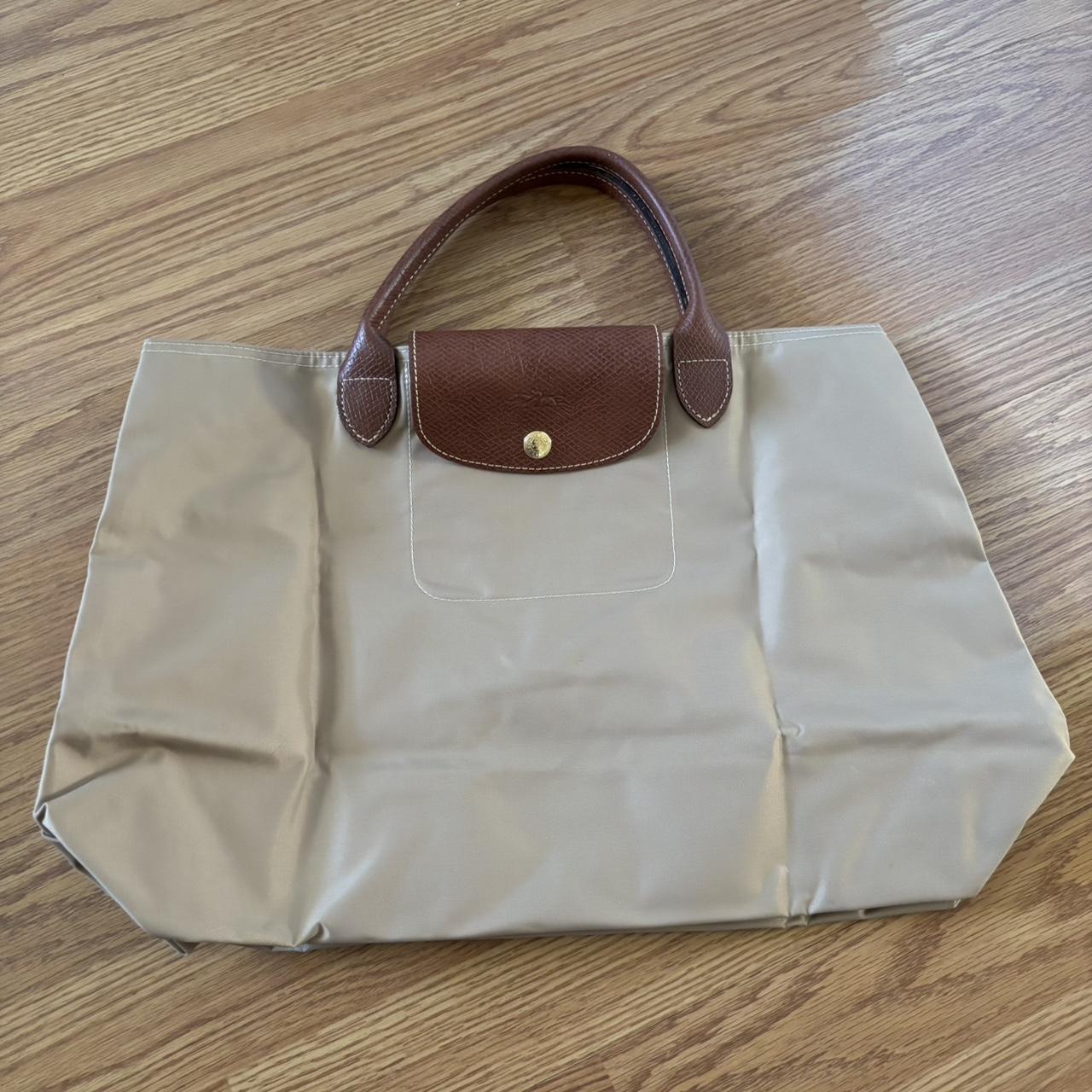 longchamp bag in tan great condition, barely worn | Depop