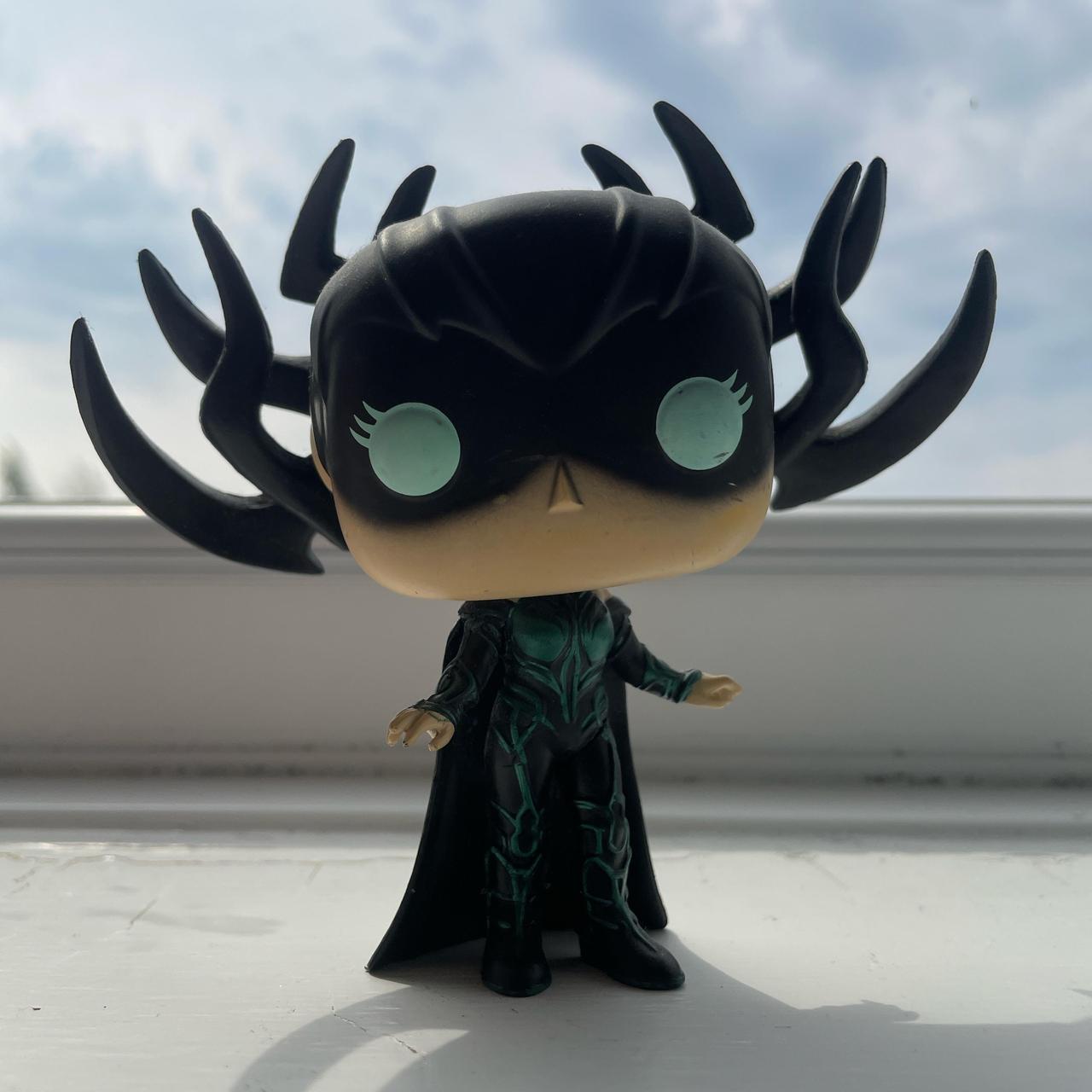 Funko pop marvel hela No box Depop