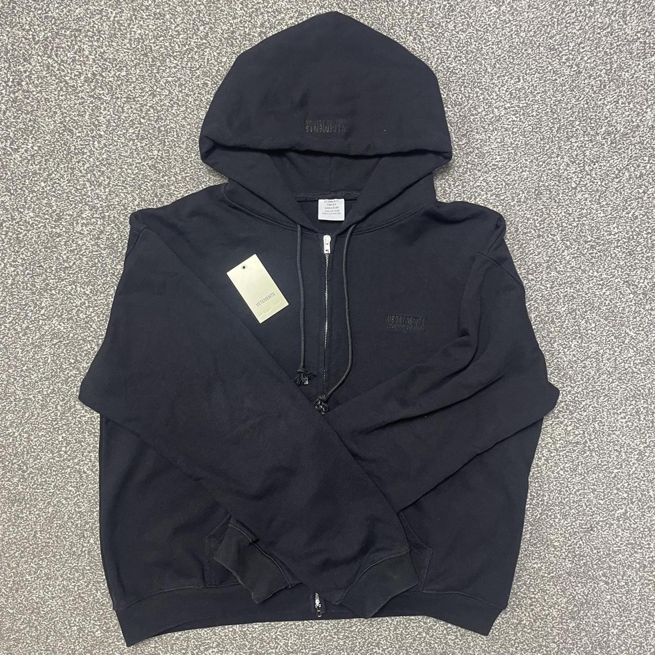 Vetements Zip up Cropped/boxy fitting Size M Comes... - Depop
