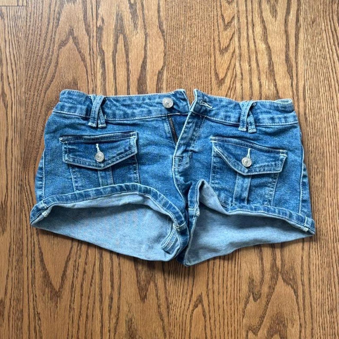 pacsun low rise mini jean shorts. really cute and... | Depop