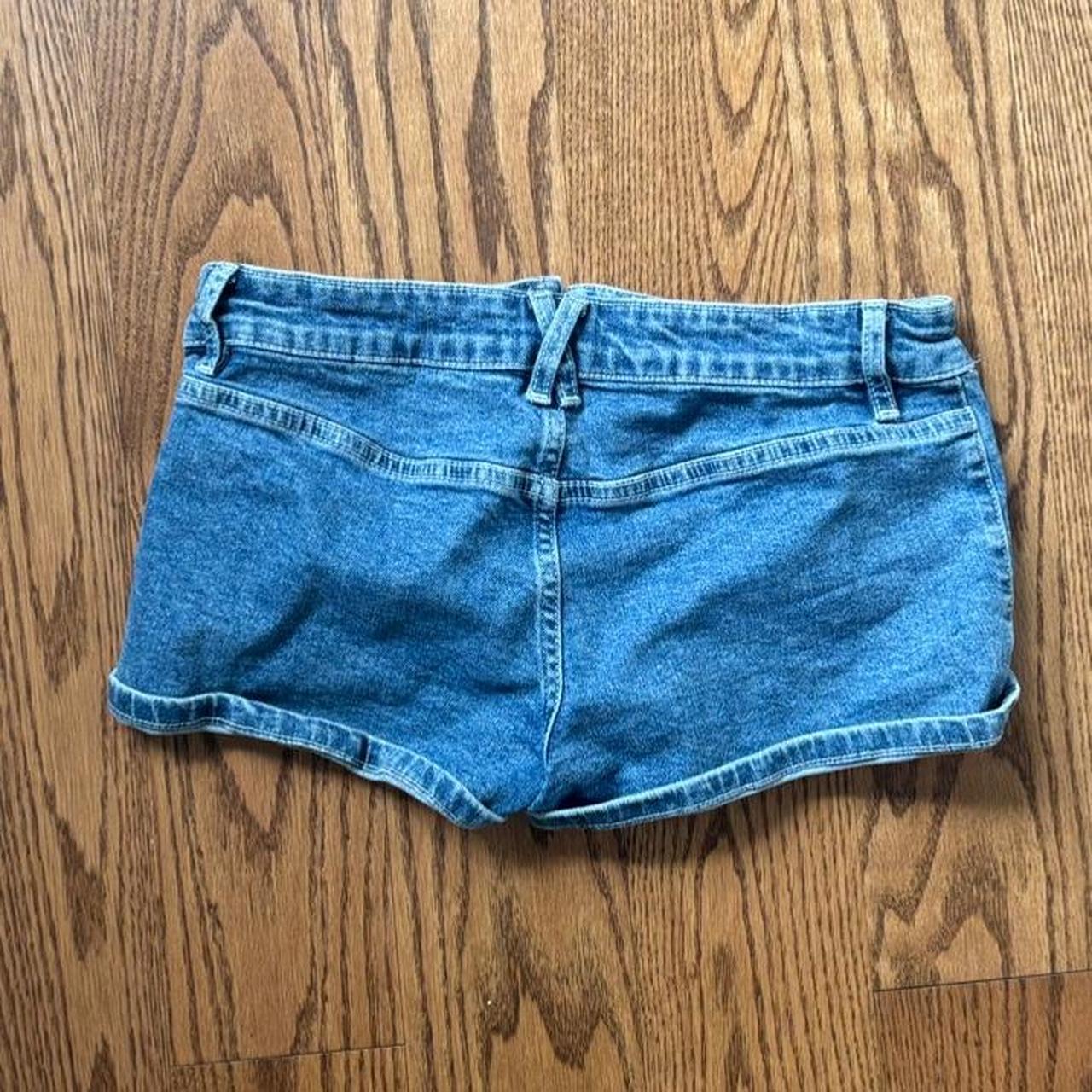 pacsun low rise mini jean shorts. really cute and... | Depop