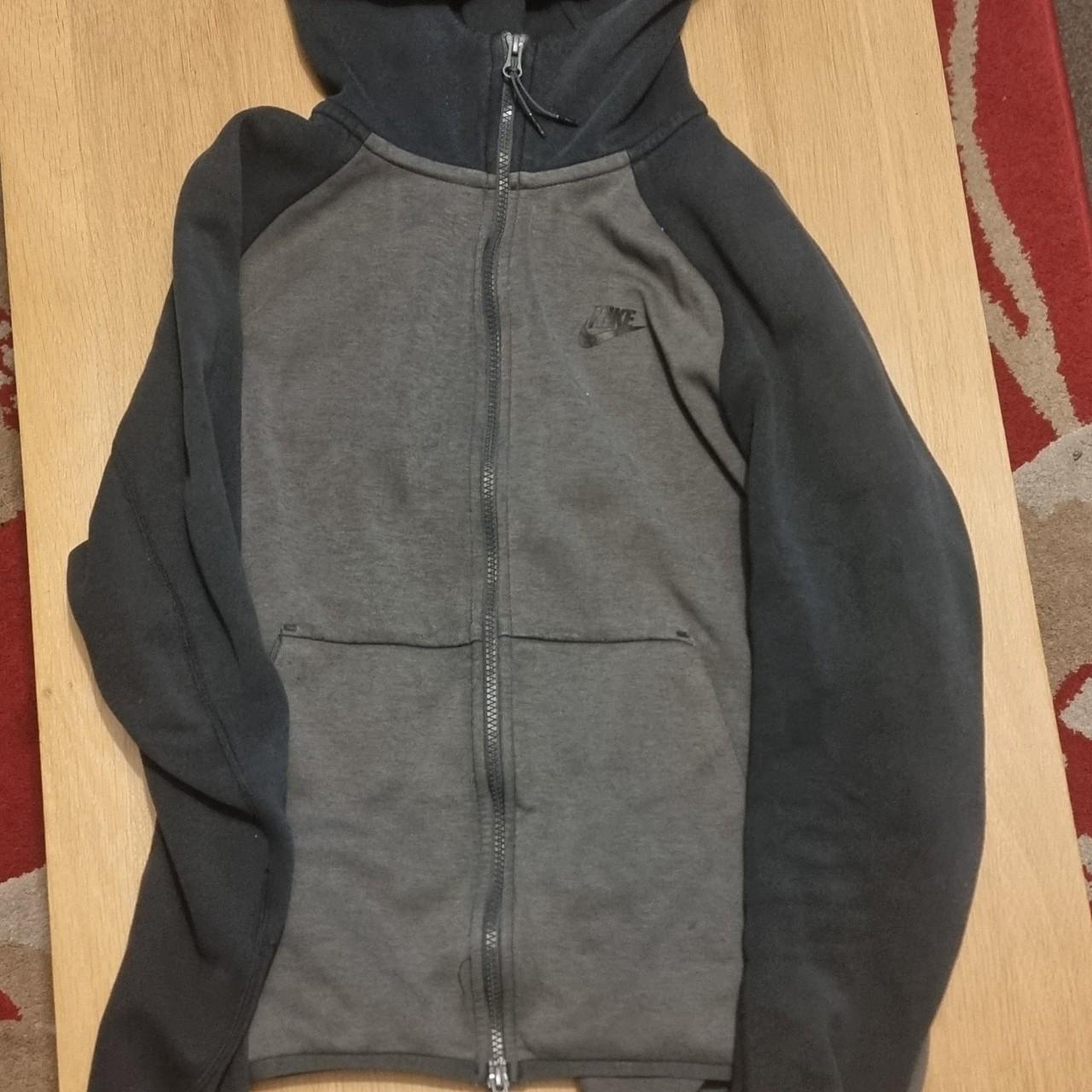 Old season Nike Tech Fleece (Rare colourway) #Nike - Depop