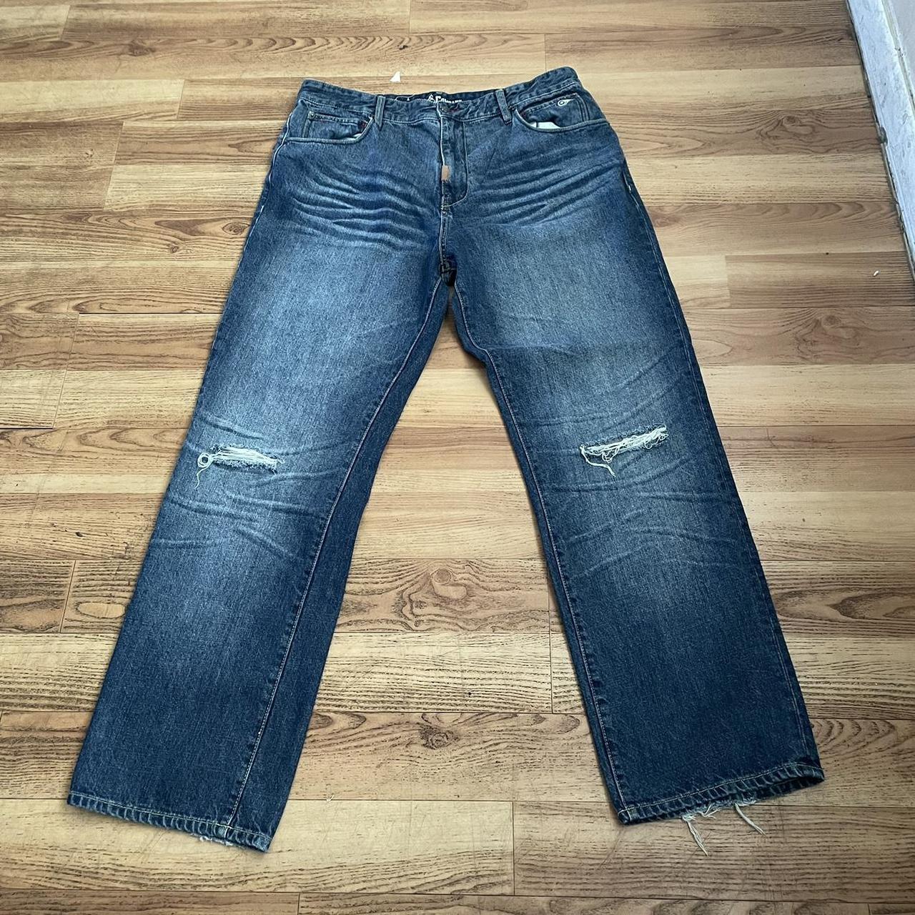 Sum cool baggy jeans nice wash and cool embroidery... | Depop