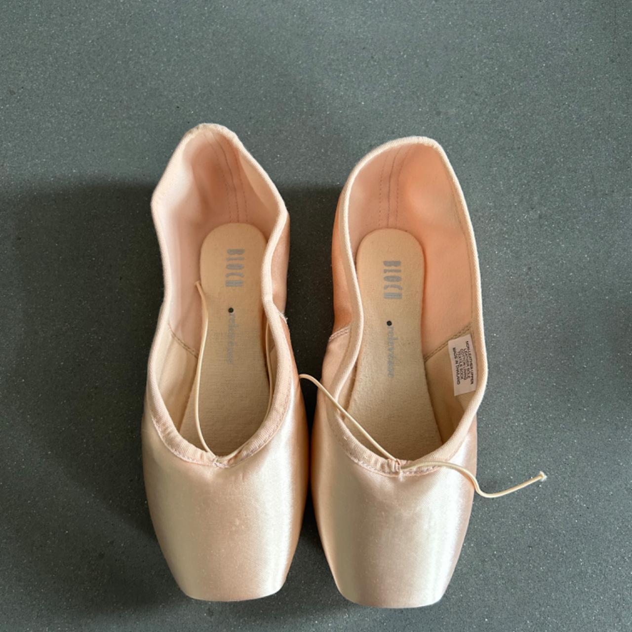 Bloch Grace Pointe Shoes Size 5.5 XXX Brand New I... - Depop