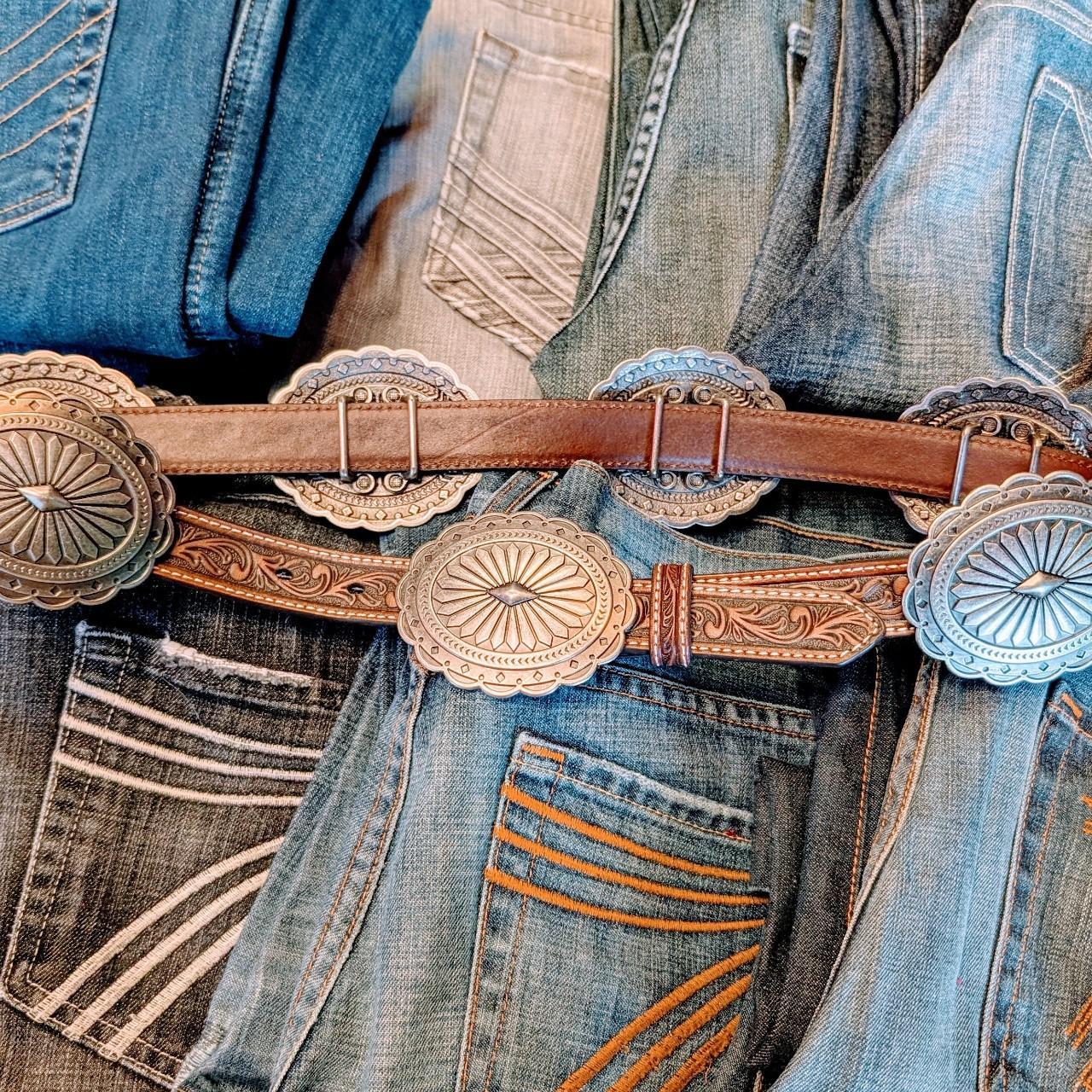 Ariat Concho belt size medium. #cowgirl #concho | Depop