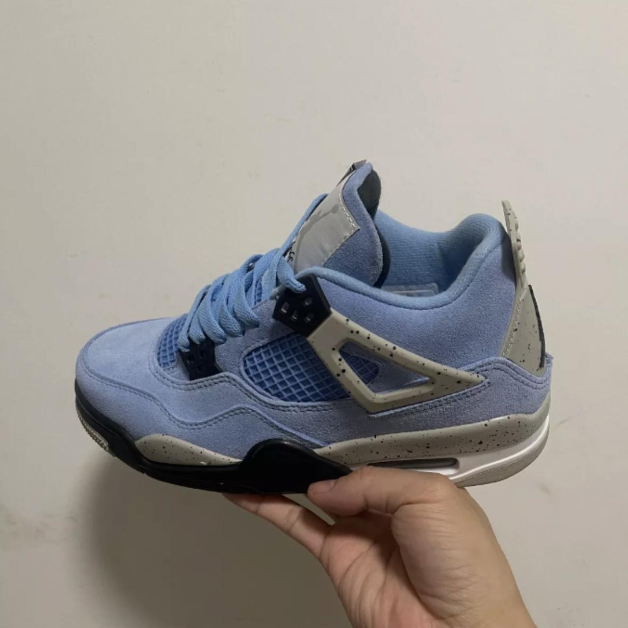 Size 8 University blue Air Jordan 4 - Depop