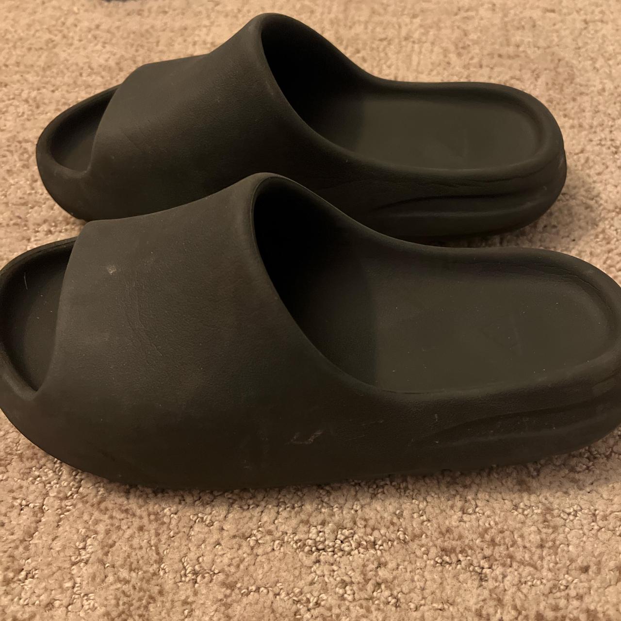 Pretty worn up Yeezy Slides Slight deformation on... - Depop