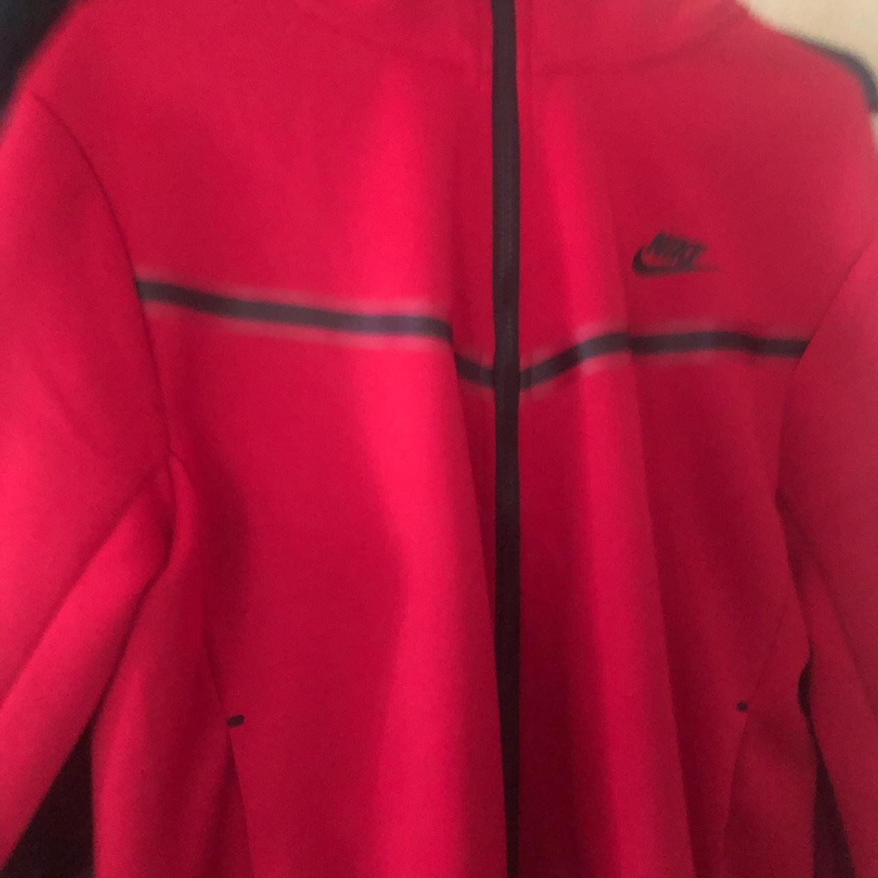 Red nike tech - Depop