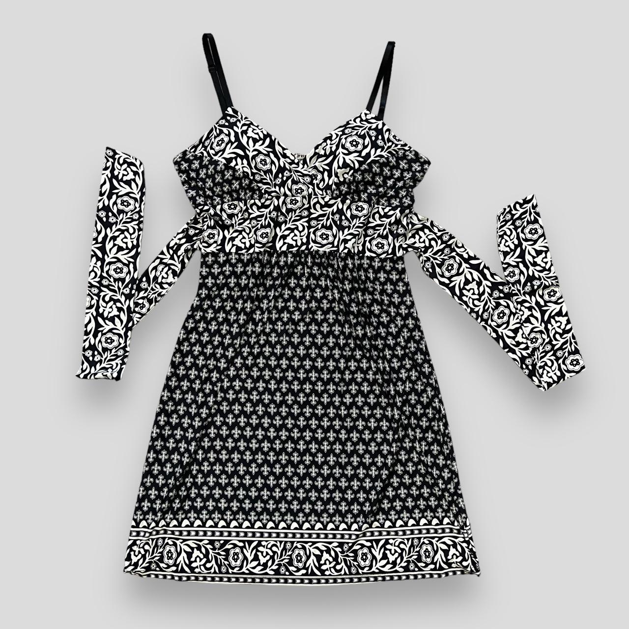 Forever 21 Women's Black and White Dress | Depop