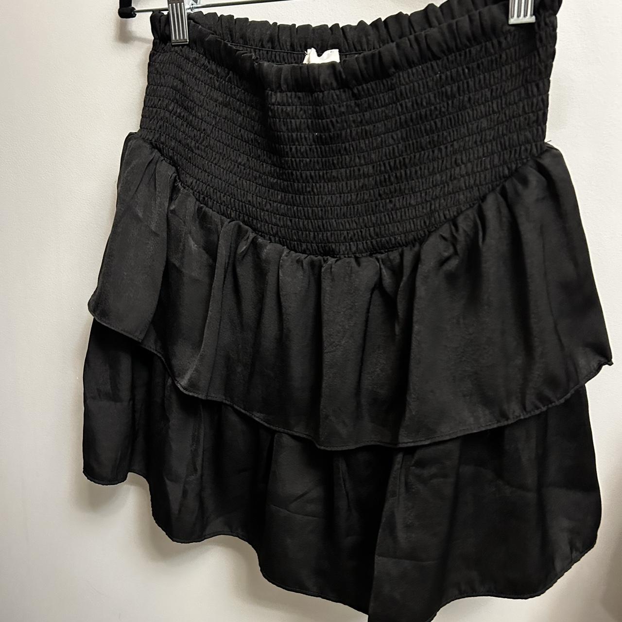 Black Ruffle skort - satiny material - size medium -... - Depop