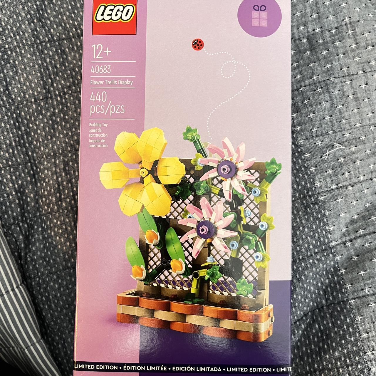 LEGO Limited Edition Flower Trellis Display - Depop