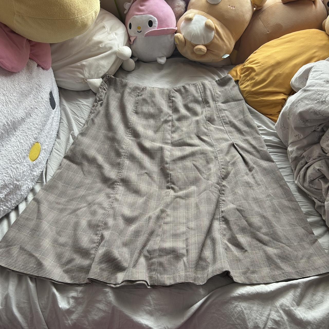 Gorgeous classic midi skirt with a beige brown plaid... | Depop