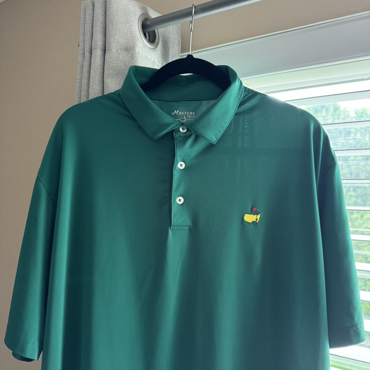 Masters Tech polo xl - Depop