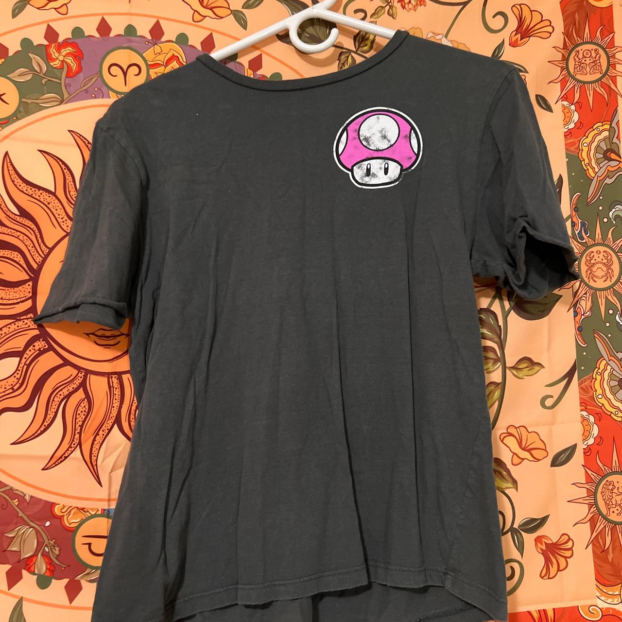 Grey Mario Graphic T-Shirt - Depop