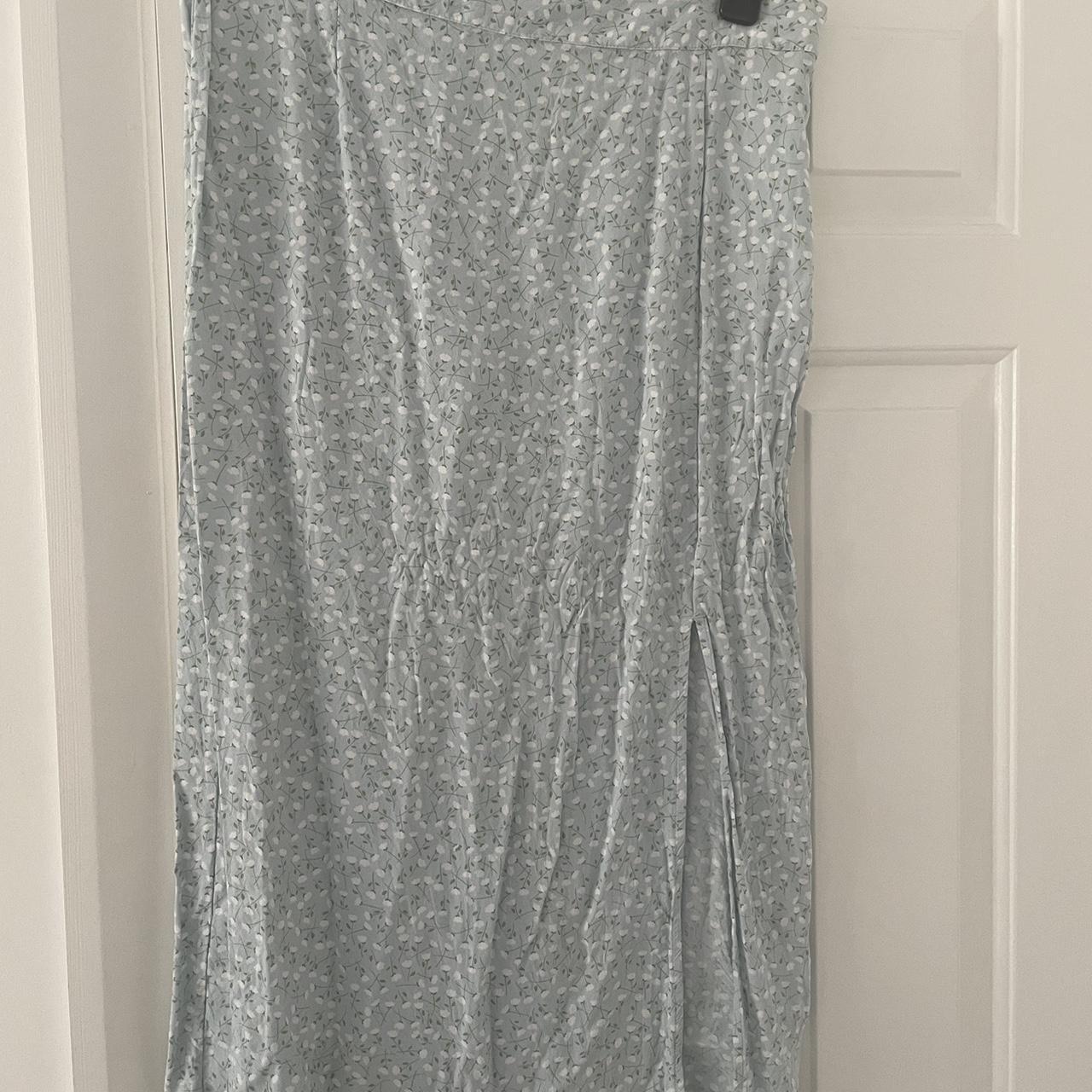 Monki Blue floral midi skirt #midiskirt #monki #summer - Depop