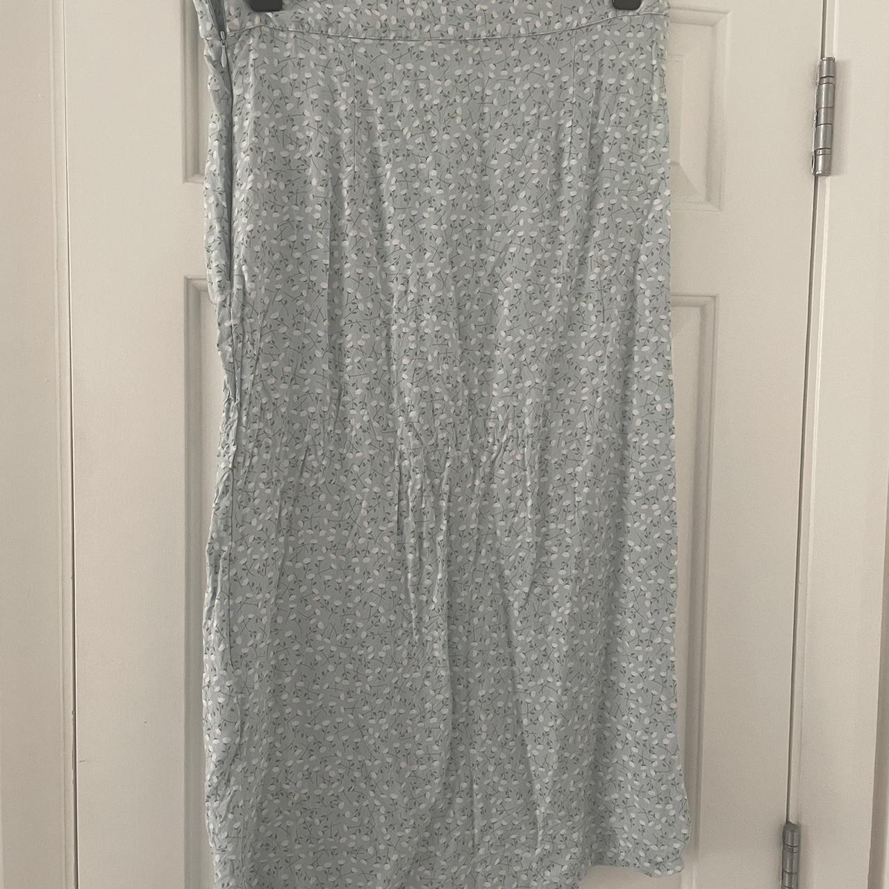 Monki Blue floral midi skirt #midiskirt #monki #summer - Depop