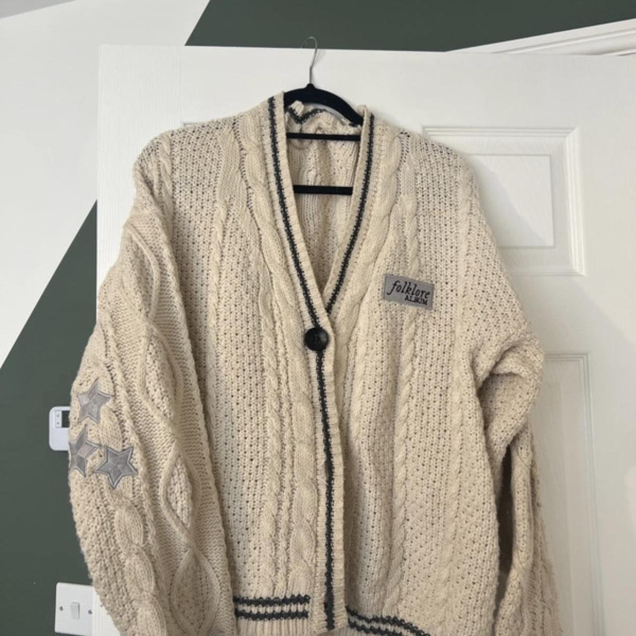 Taylor Swift Folklore Cardigan Is missing 2 buttons... - Depop