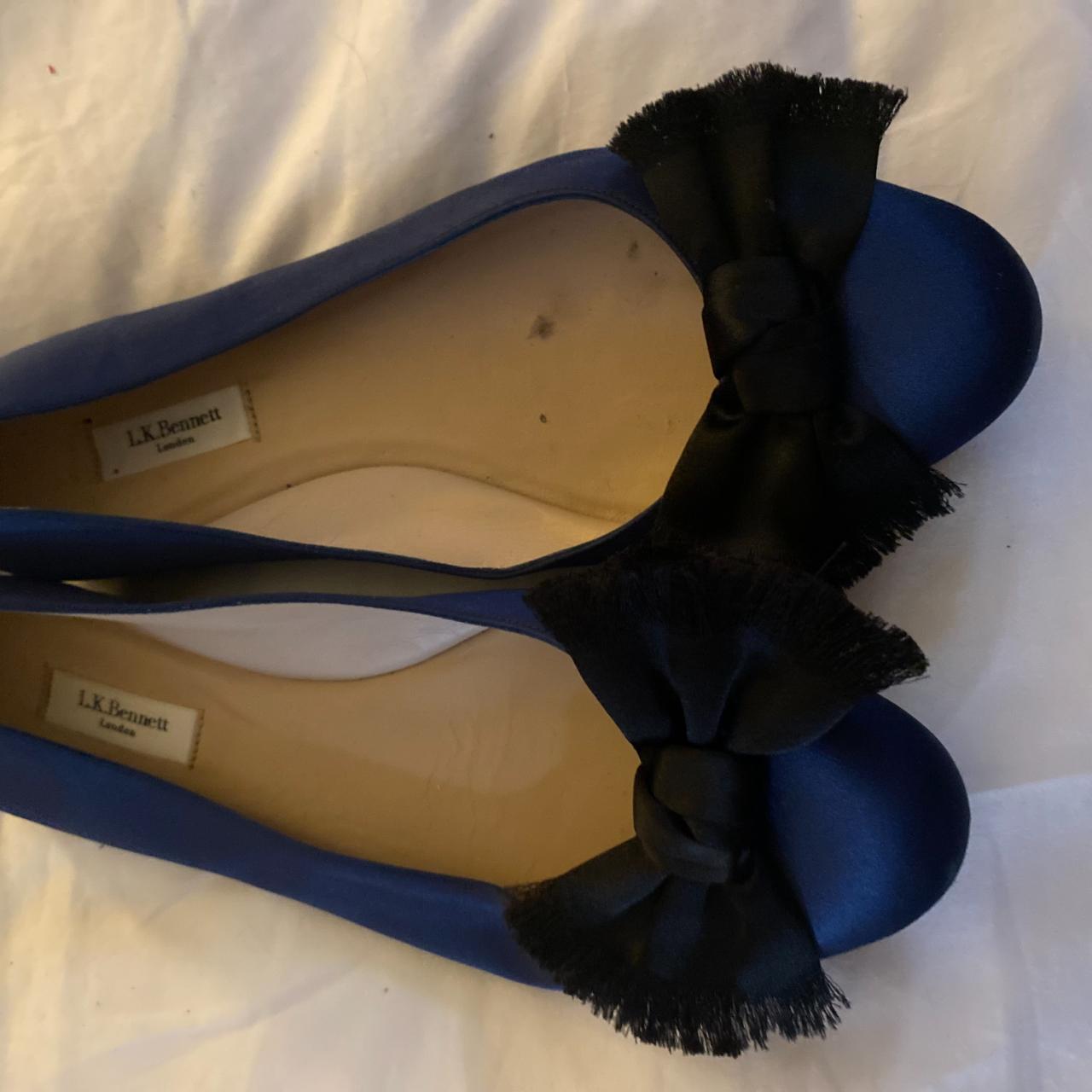 LK BENNETT WOMENS SATIN NAVY AND BLACK BALLET... - Depop