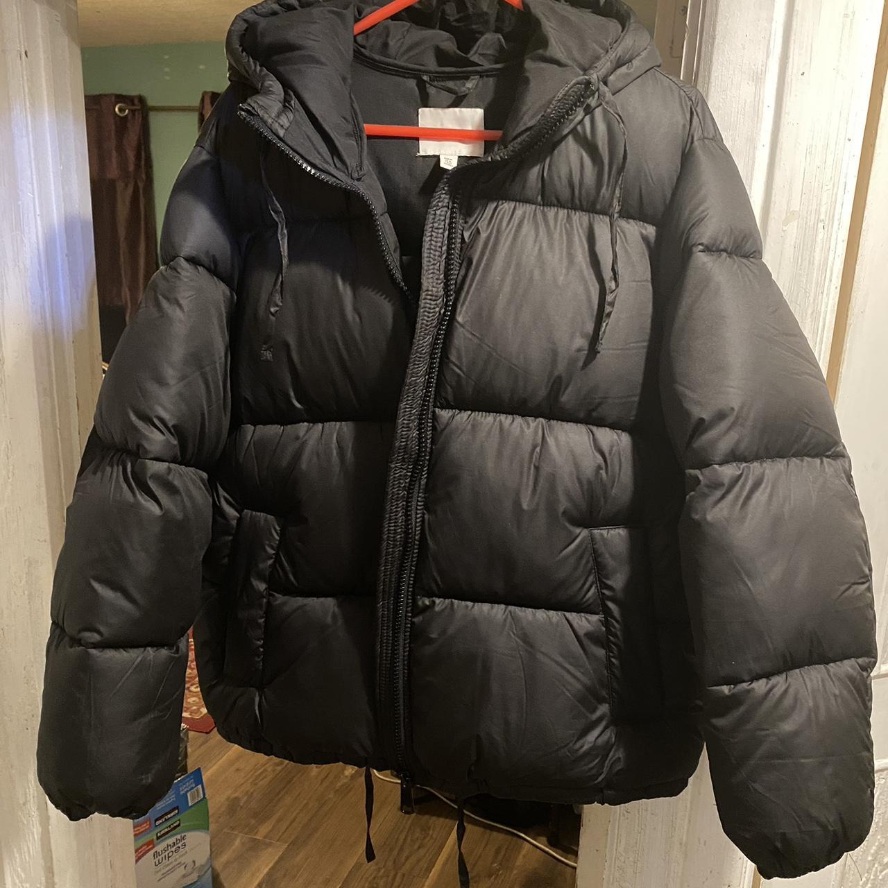 H&M PUFFER JACKET GREAT FOR WINTER WARM HARDLY... - Depop