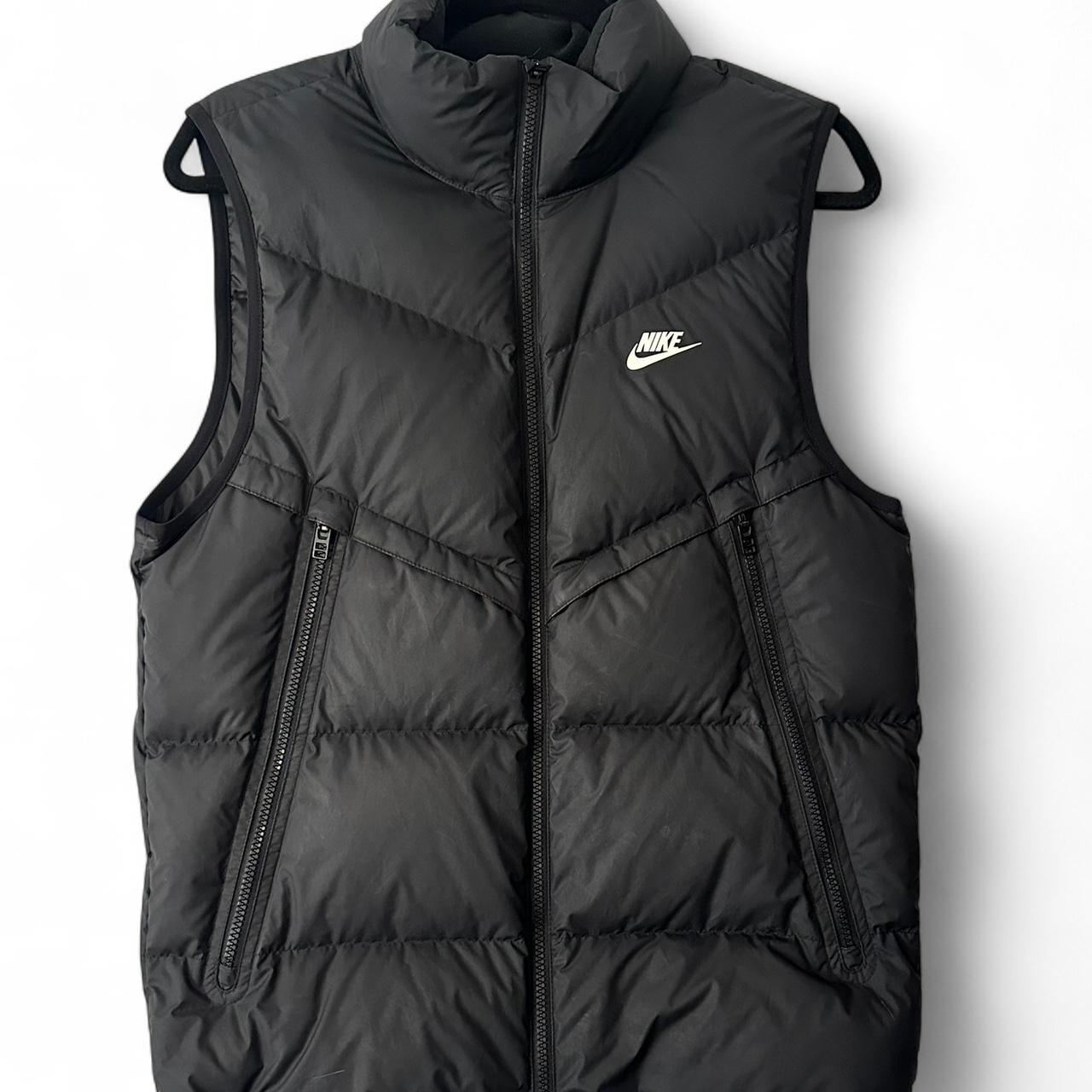Black Nike Puffer Vest #pufferjacket #puffervest #Nike | Depop