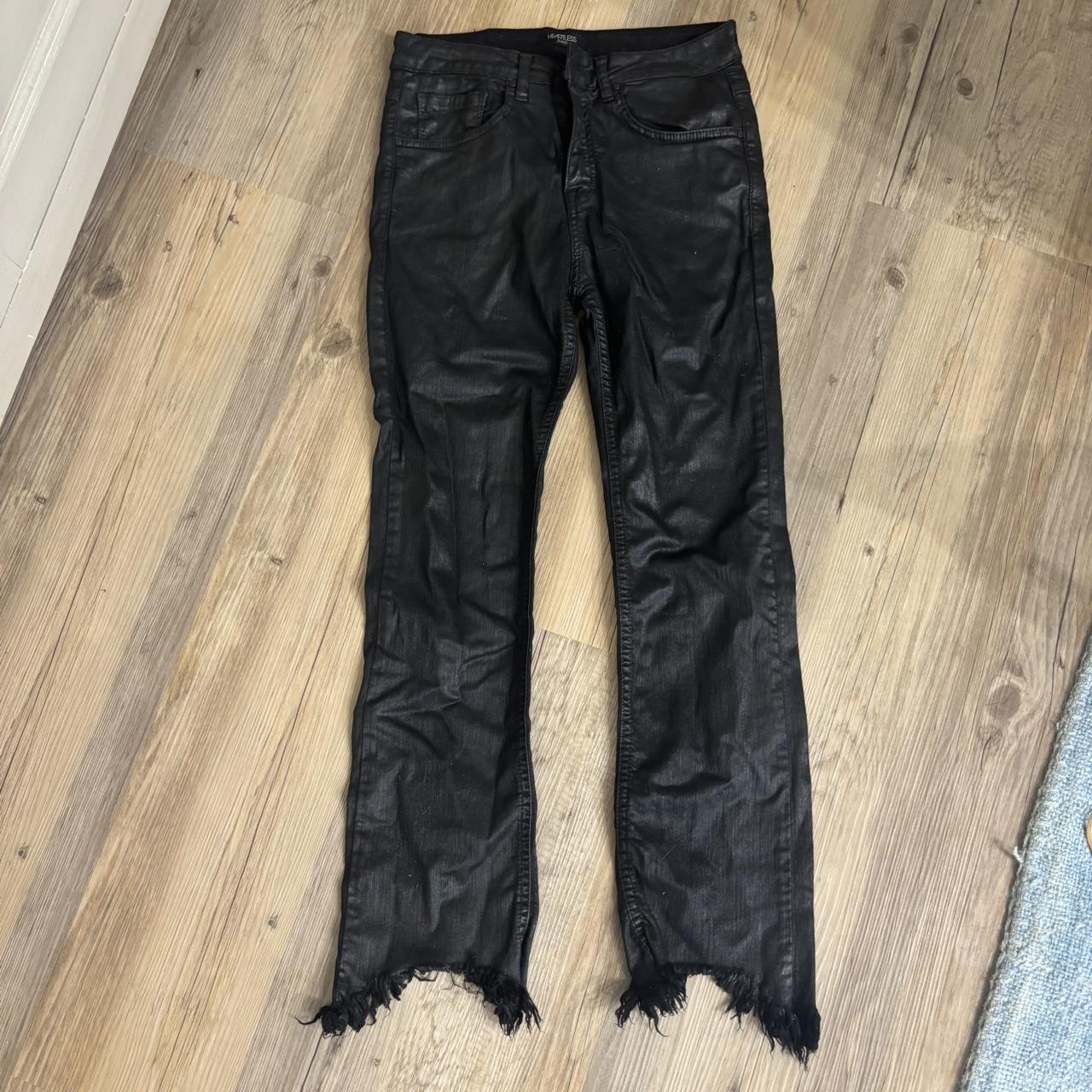 Pantalon Black Jeans Heartless Size 28 (UK 10... | Depop