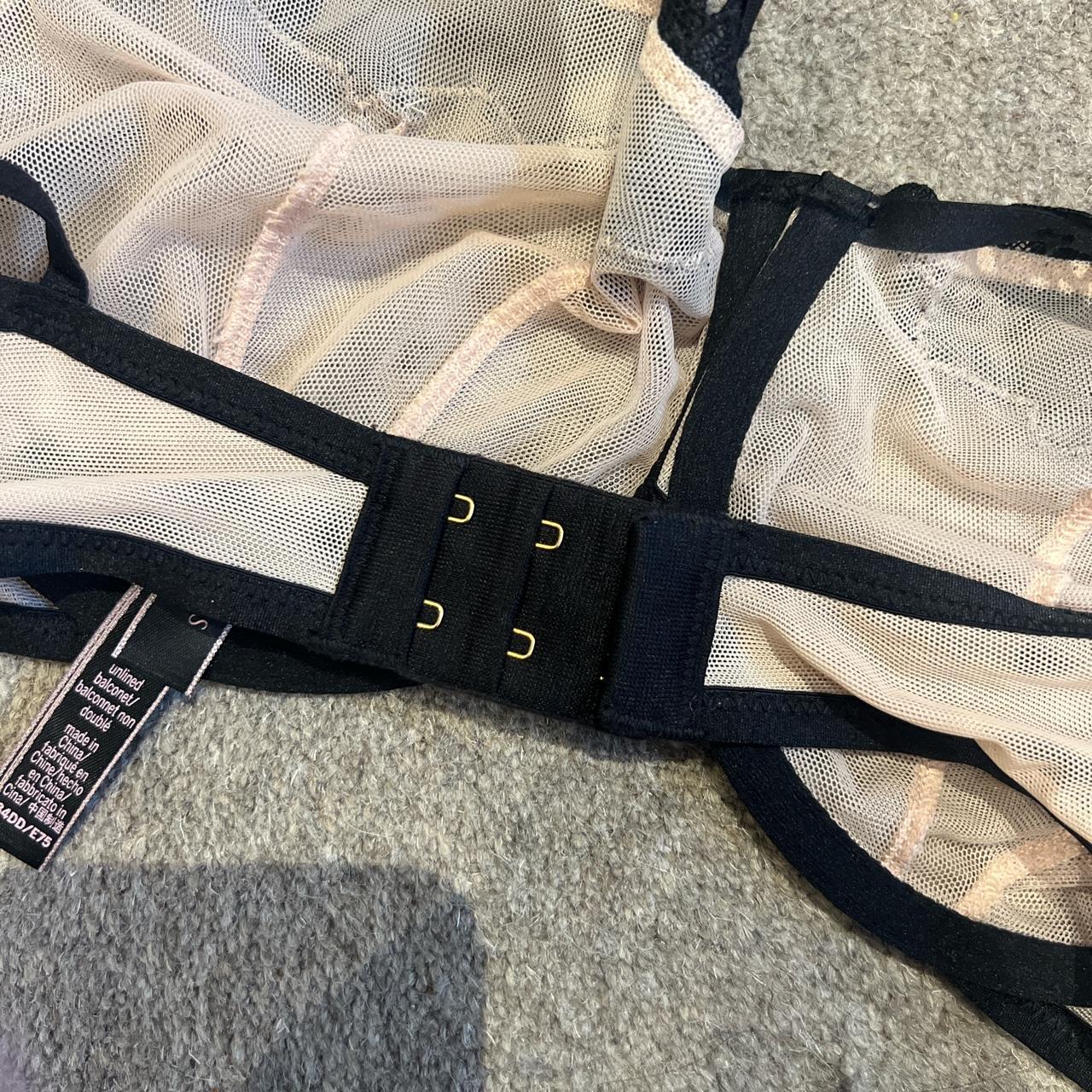 Victoria Secret Underwired Laced Bra Worn Once,... - Depop