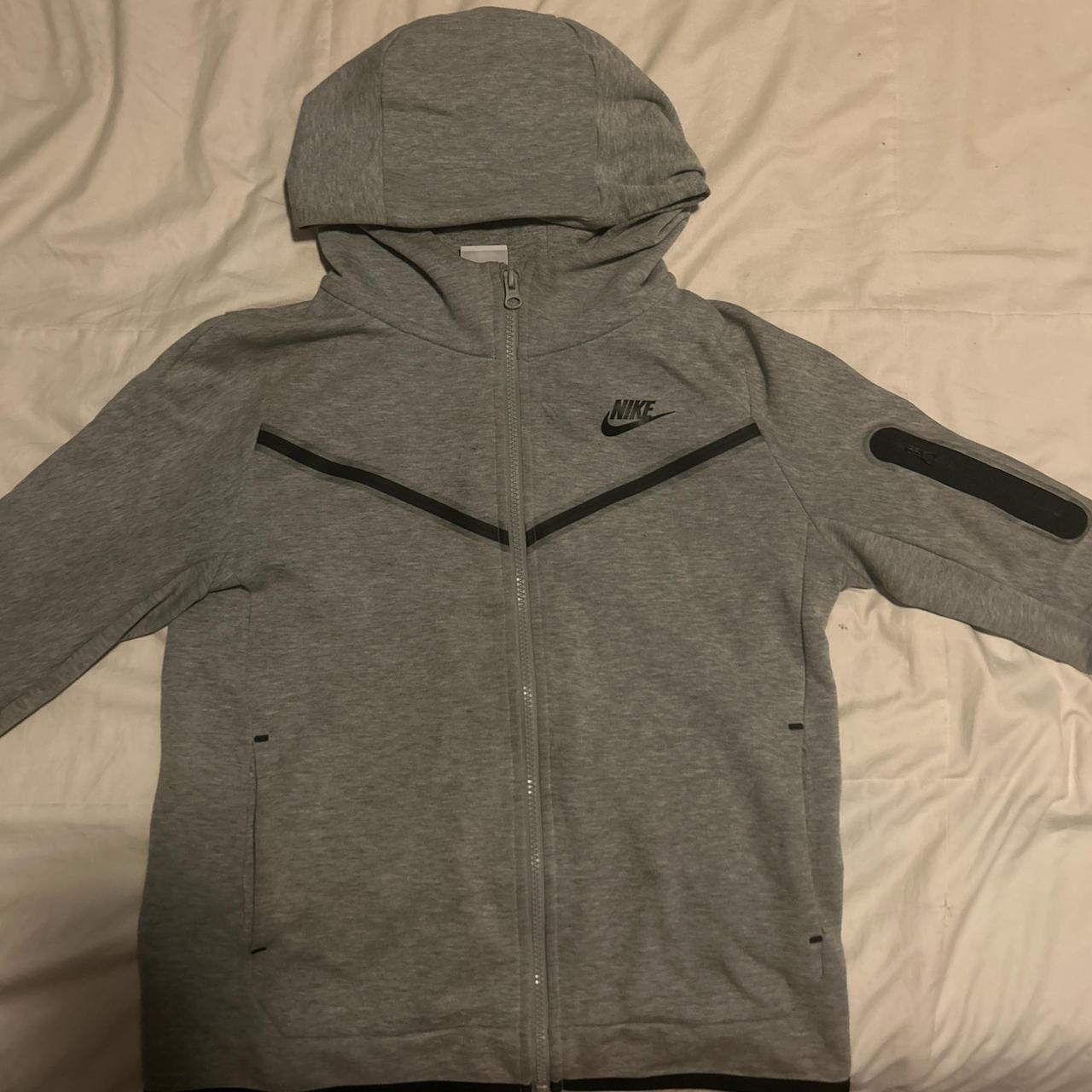 Nike grey tech fleece Big kids large - Depop