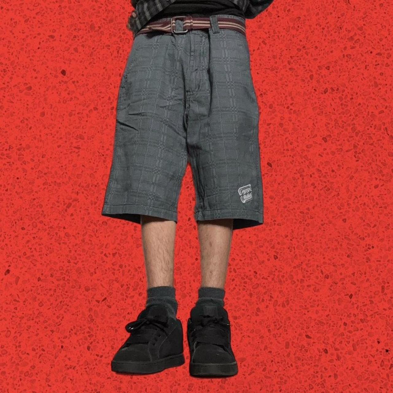 Super sick y2k billabong shorts Baggy loose fit... - Depop