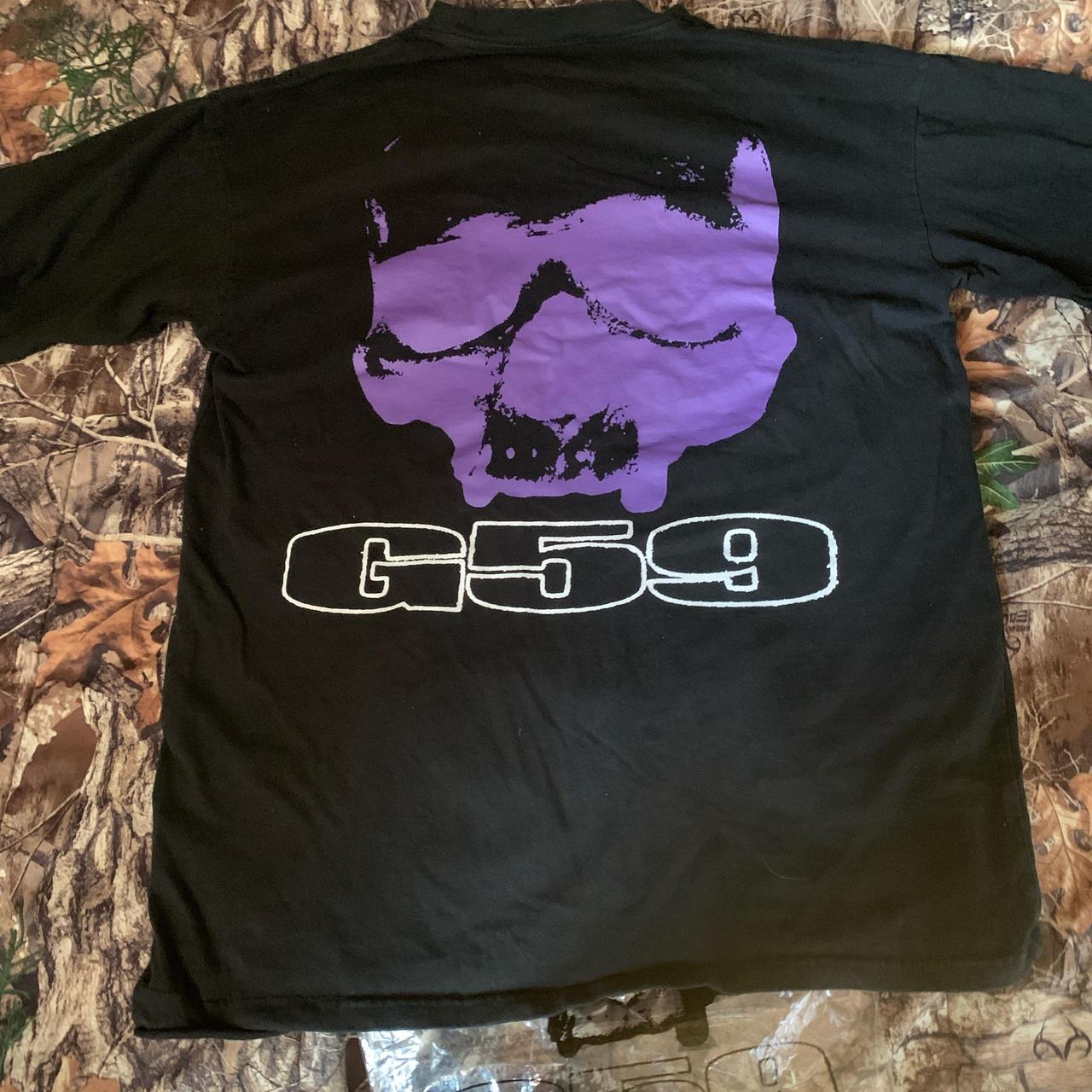 Grey day G59 T - Depop