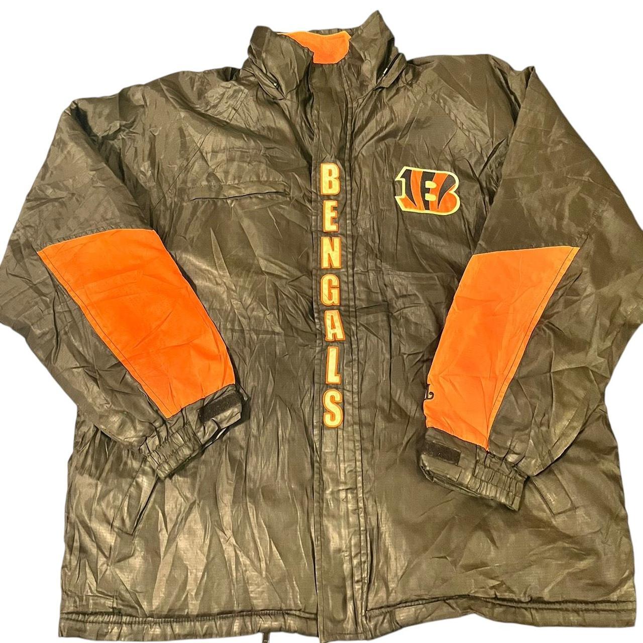 Cincinnati Bengals vintage puffer jacket NFL Size... - Depop