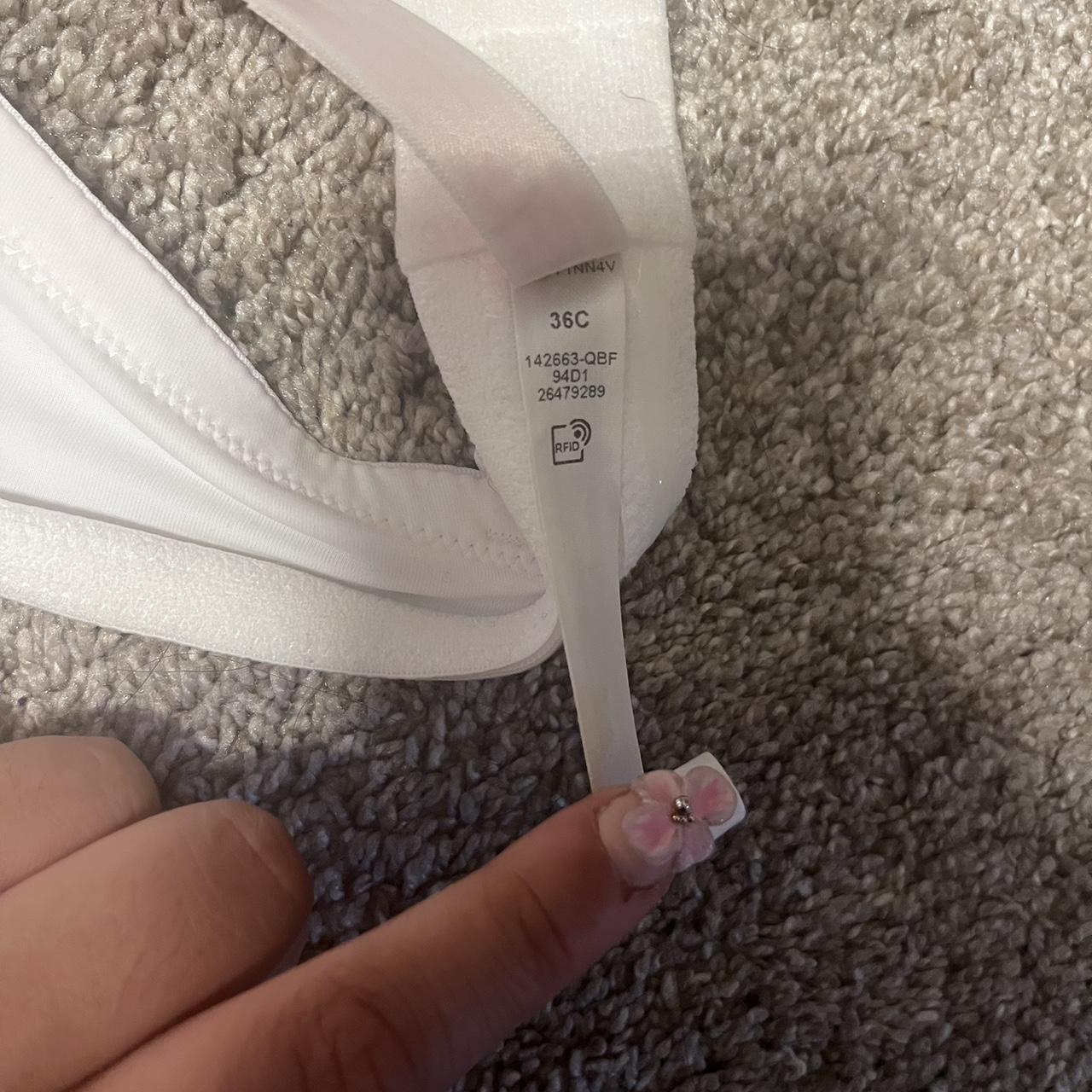 36C White Wear Everywhere Strapless Bra PLEASE DM... | Depop