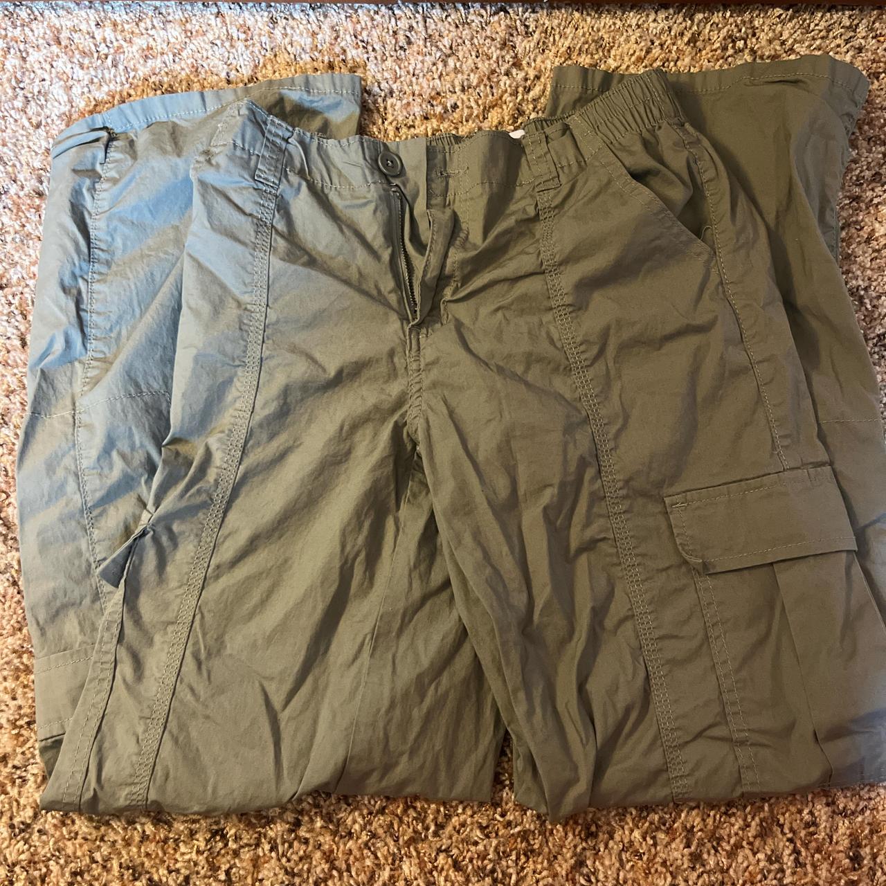 Vanilla Star Green Cargo Pants 25’ waist, but it is... - Depop