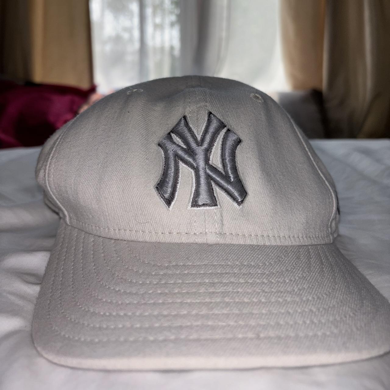 New Era Cream and Grey Yankees hat Never... - Depop