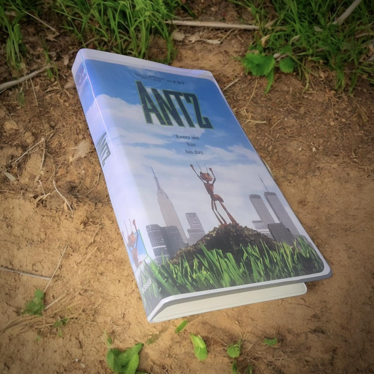 ANTZ [1998 vhs tape] [genre: animated... - Depop