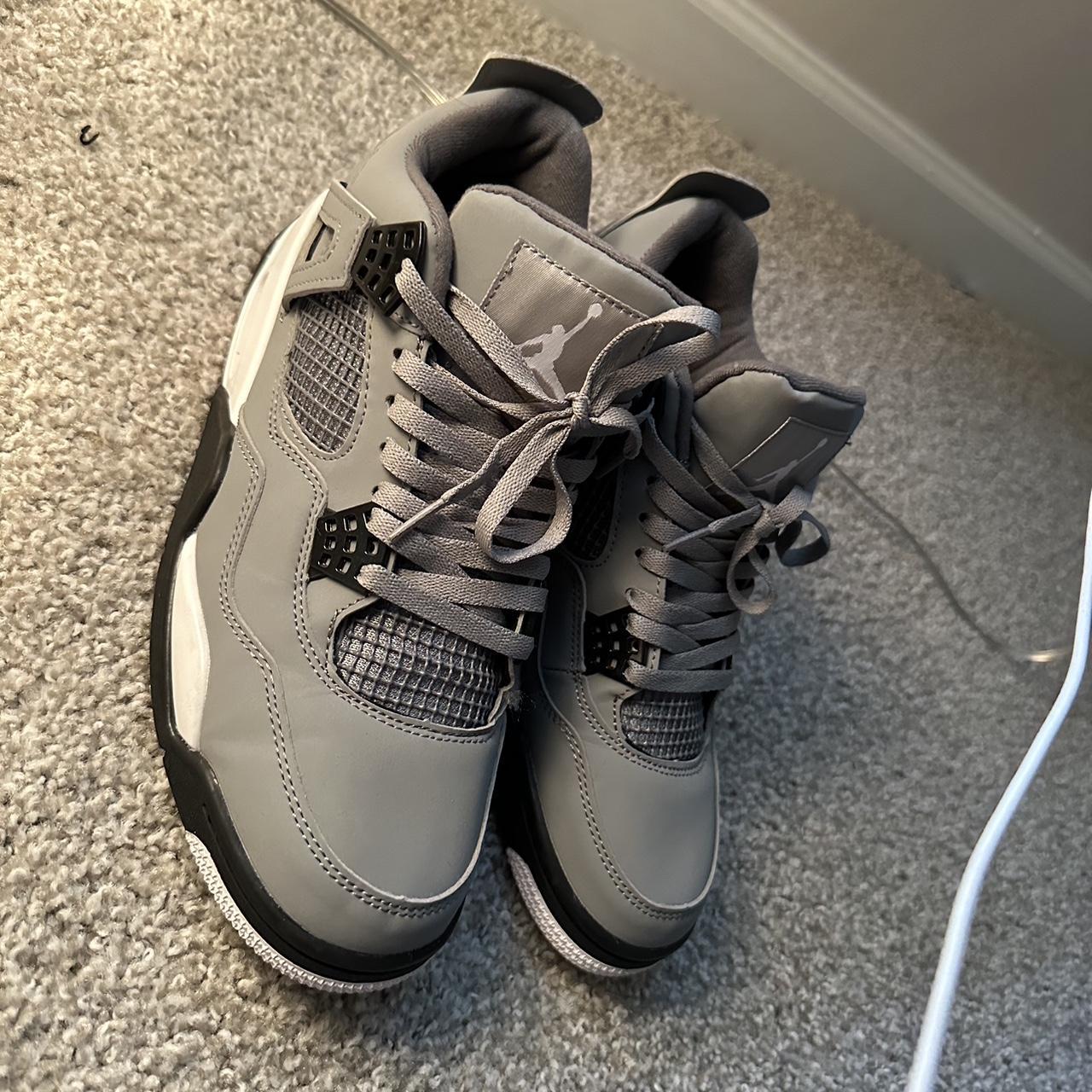 Cool Grey 4s Jordan Size 10 No box QUICK SHIPPING... - Depop