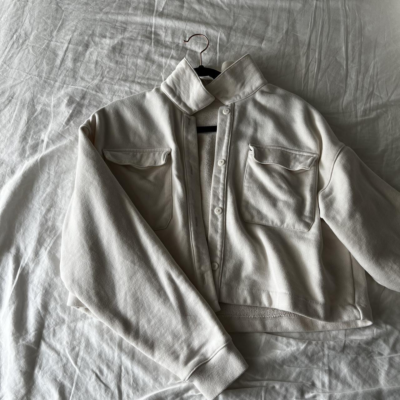 Xs alo jacket White Slightly cropped look | Depop