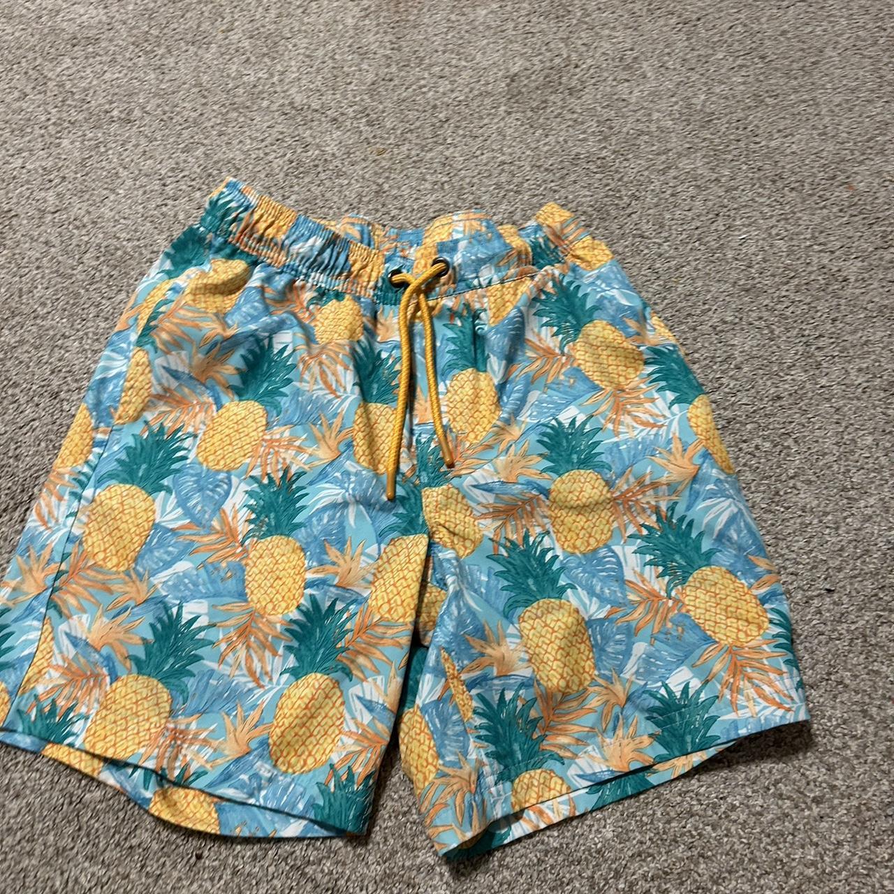 pineapple shorts - Depop