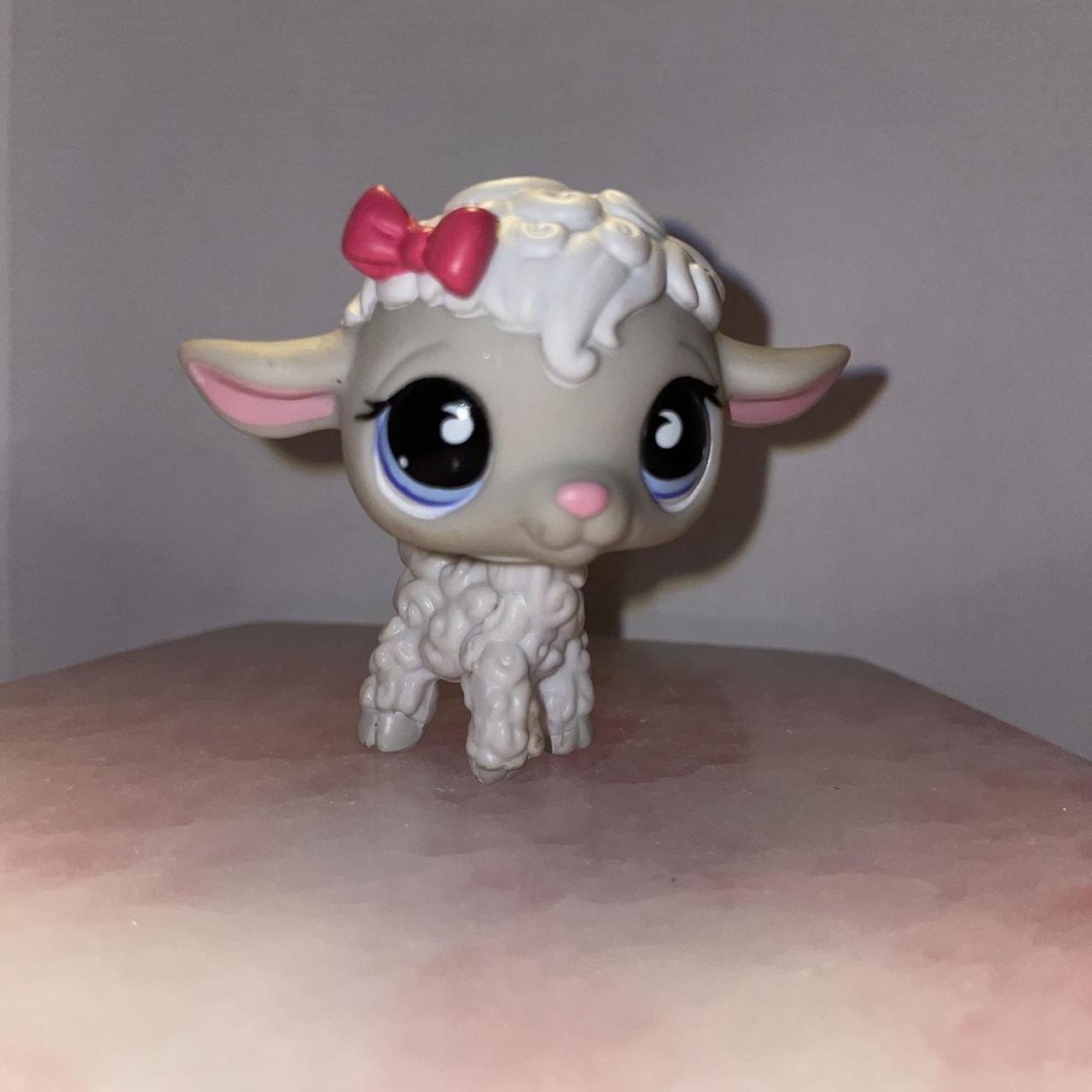 Littlest Pet Shop white sheep #879 LPS - Depop