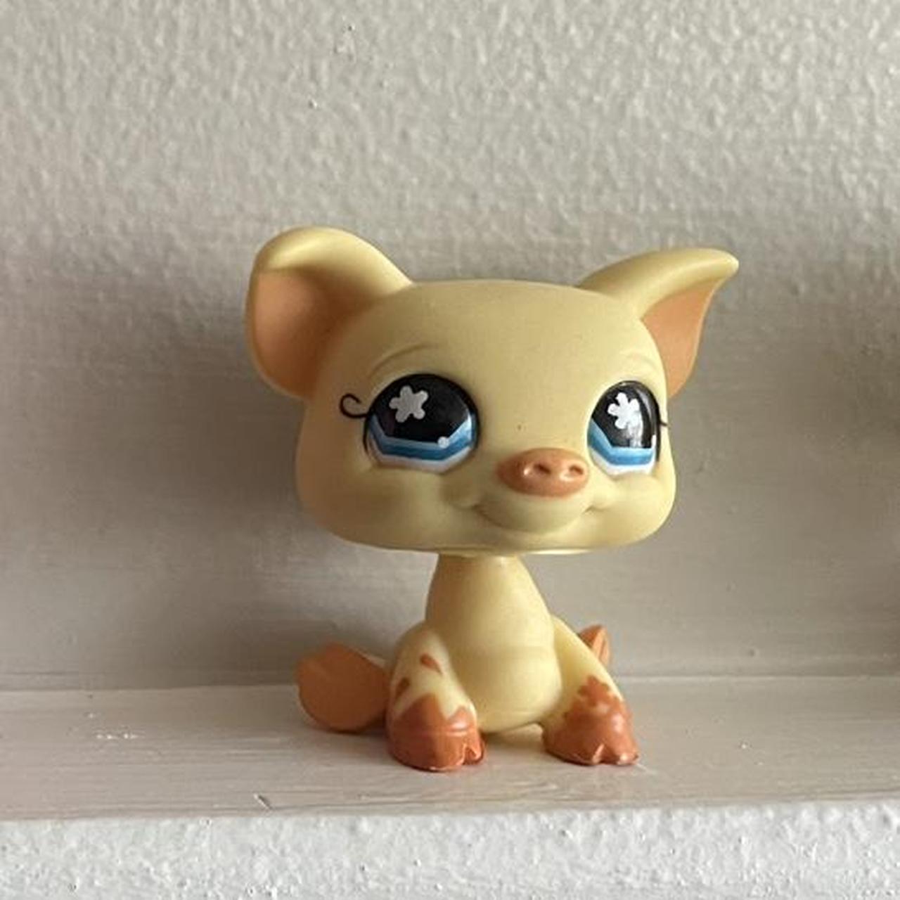 Littlest Pet Shop yellow pig! #475 Open to bundles,... - Depop