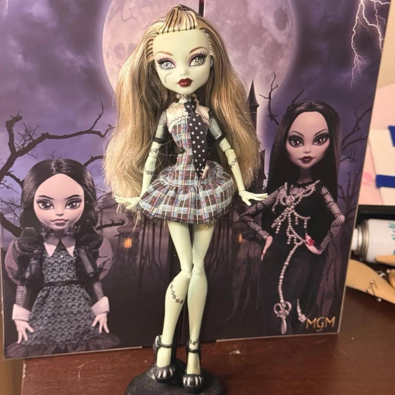 Wave one Frankie strain monster high | Depop