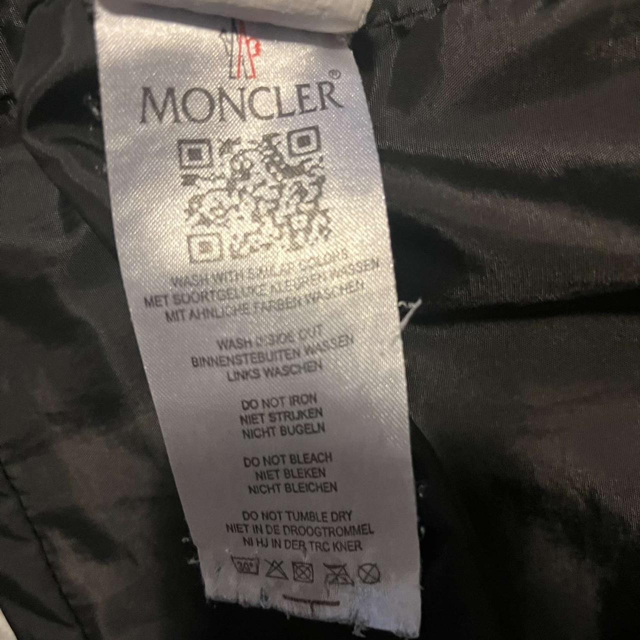 Moncler Bodywarmer/Gilet - open to offers - Depop