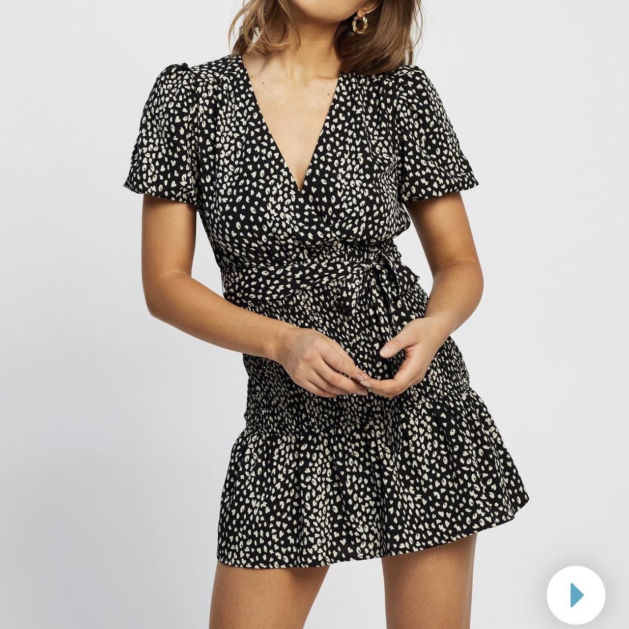 Worn once perfect condition Size 10 - Depop