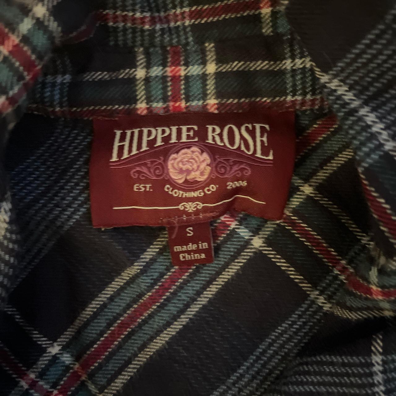 cropped navy flannel. cute with a tank top | Depop