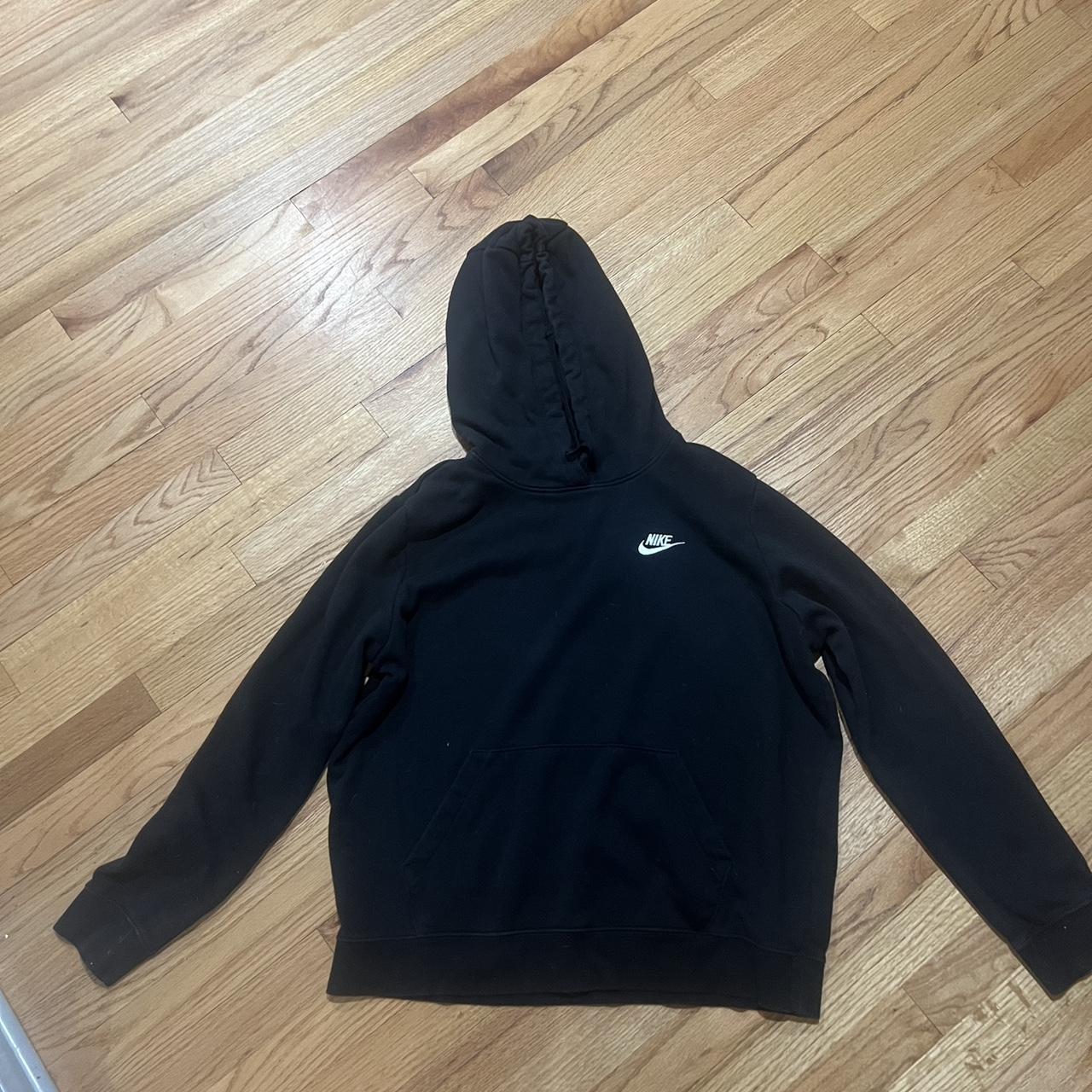 black nike hoodie barely worn - Depop