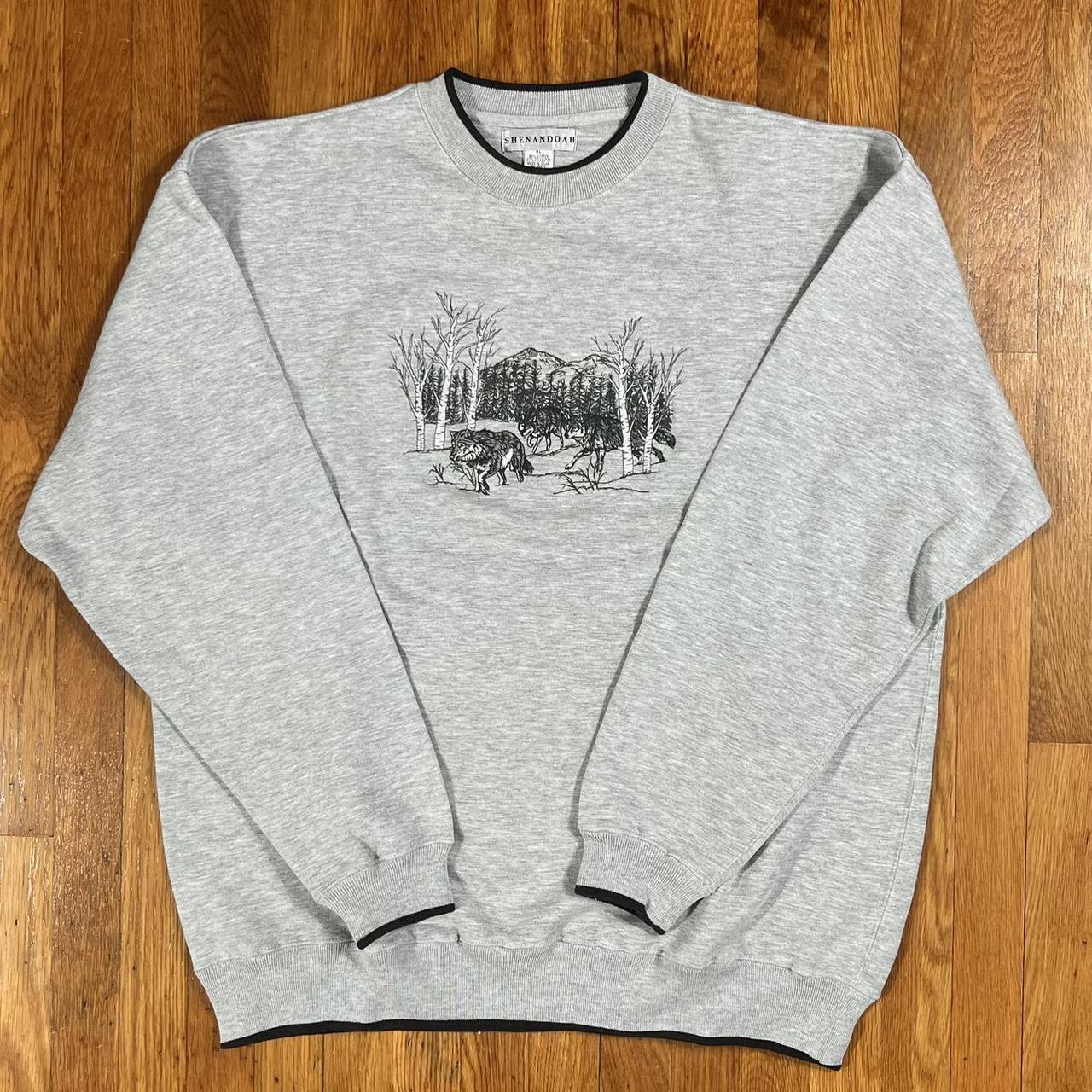 Clean vintage sweater - pit to pit 25" - shoulder to... - Depop